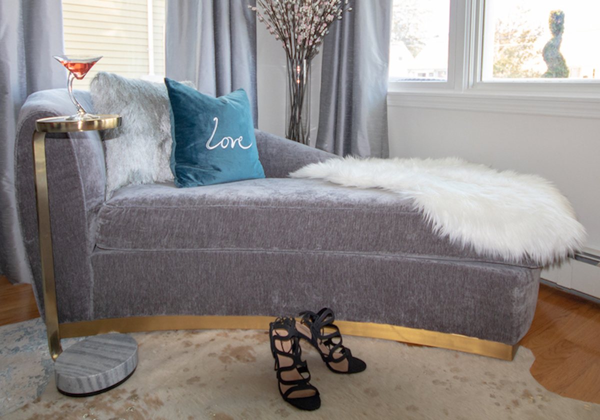 Modern Curved Sofas That'll Transform Your Living Room 2025