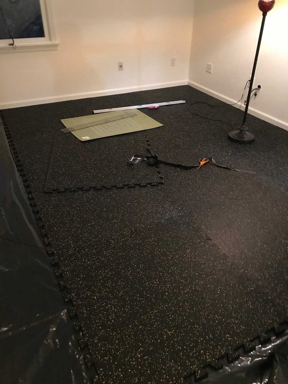 How to Install Rubber Gym Flooring (9 Simple DIY Steps)