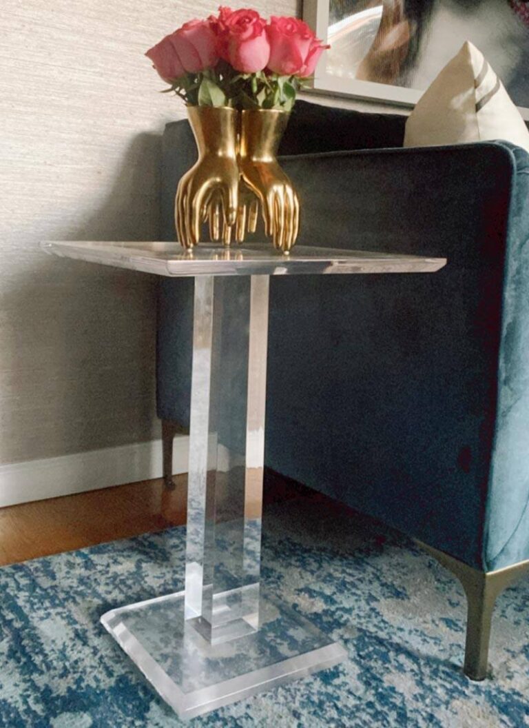 11 Living Room Vase Styling Ideas You'll Want To Copy